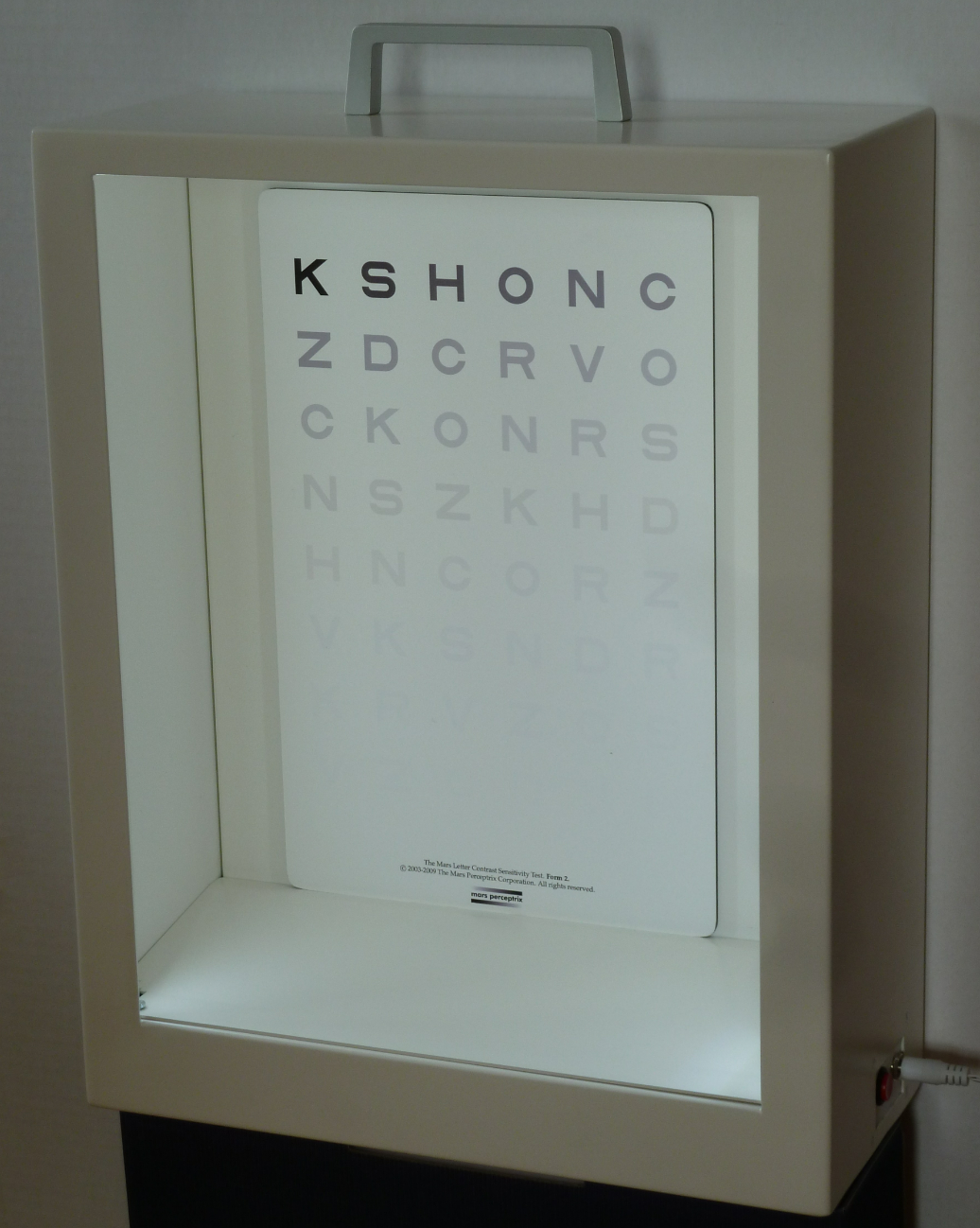 LUVIS mini light box for small vision charts | Illuminated Cabinets ...